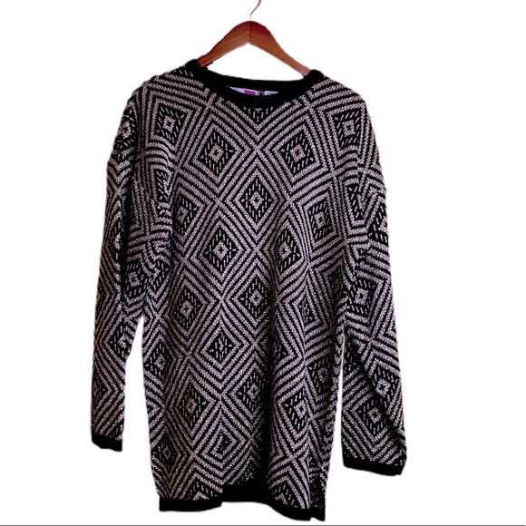 Vintage | Sweaters | Vintage Sheridan Square Black And Shimmer Gold ...